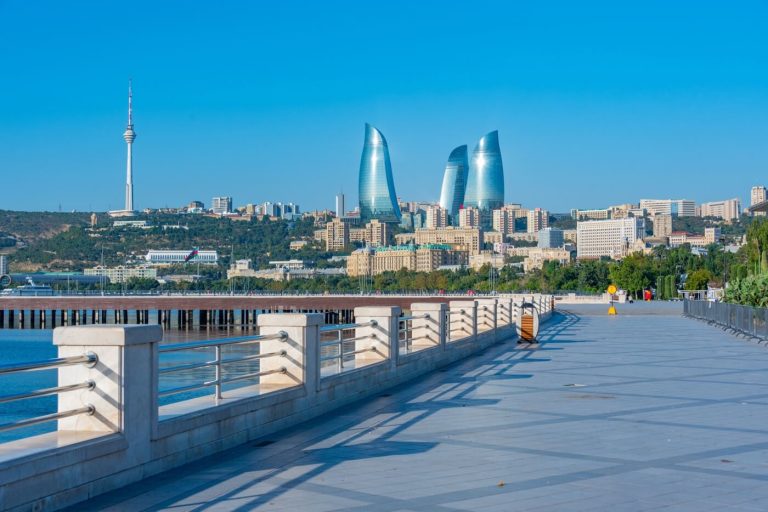 Wat te doen in Bakoe: 10 tips! | Wereldreizigersclub